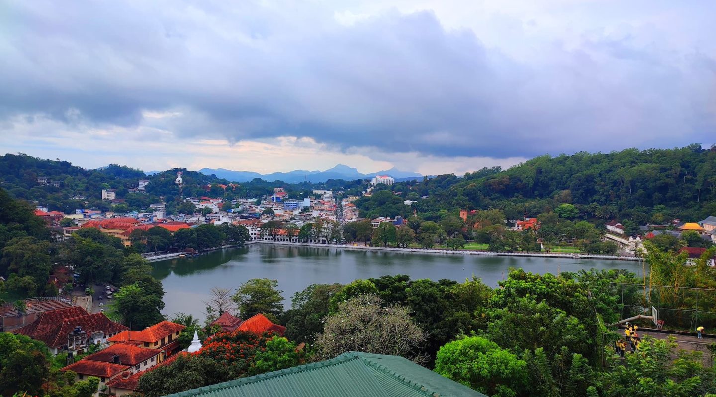 Water pollution control in Urban Lakes: An experience in coordination ...